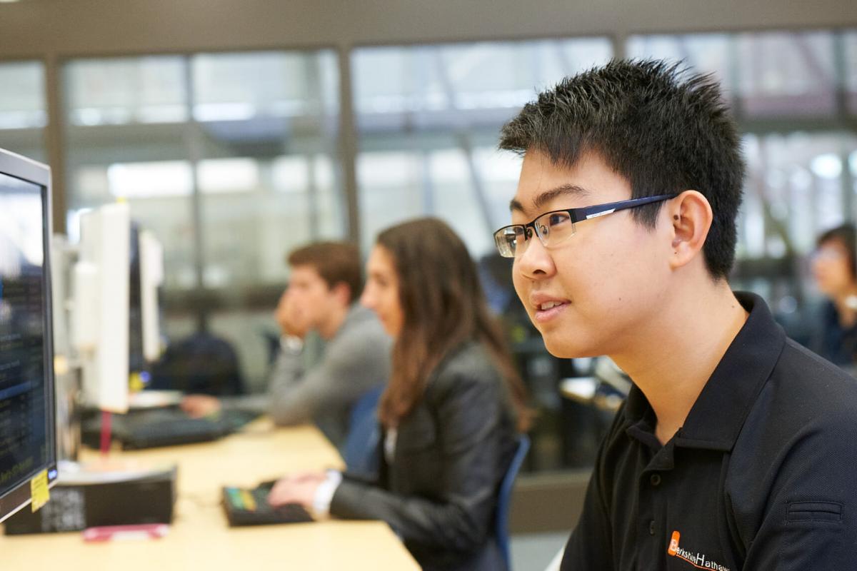 Accounting (BComm) (Honours) | Explore UM | University of Manitoba